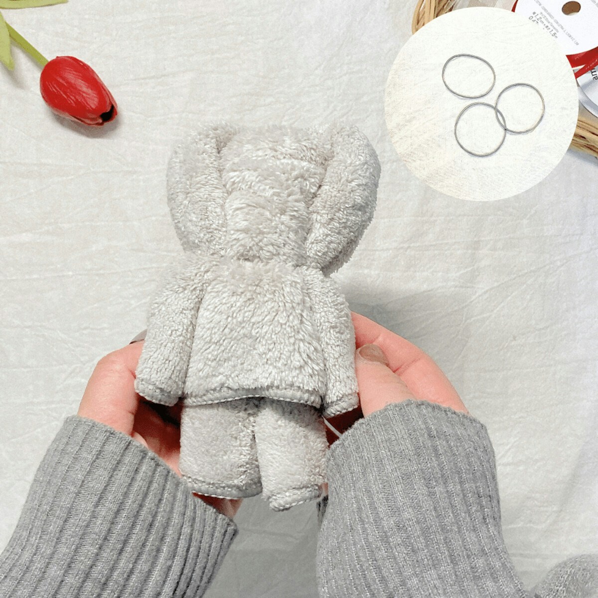 100均ハンドタオルが、超かわいいギフトに 「タオルベア」簡単な作り方を解説 [ママリ]